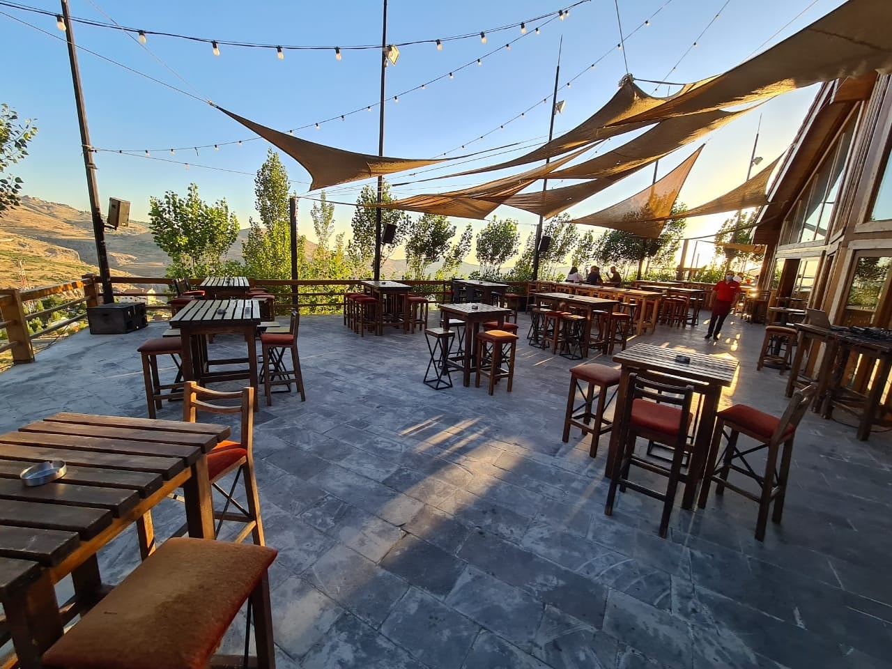 Rikky’z - Lebanon Tourism Guide