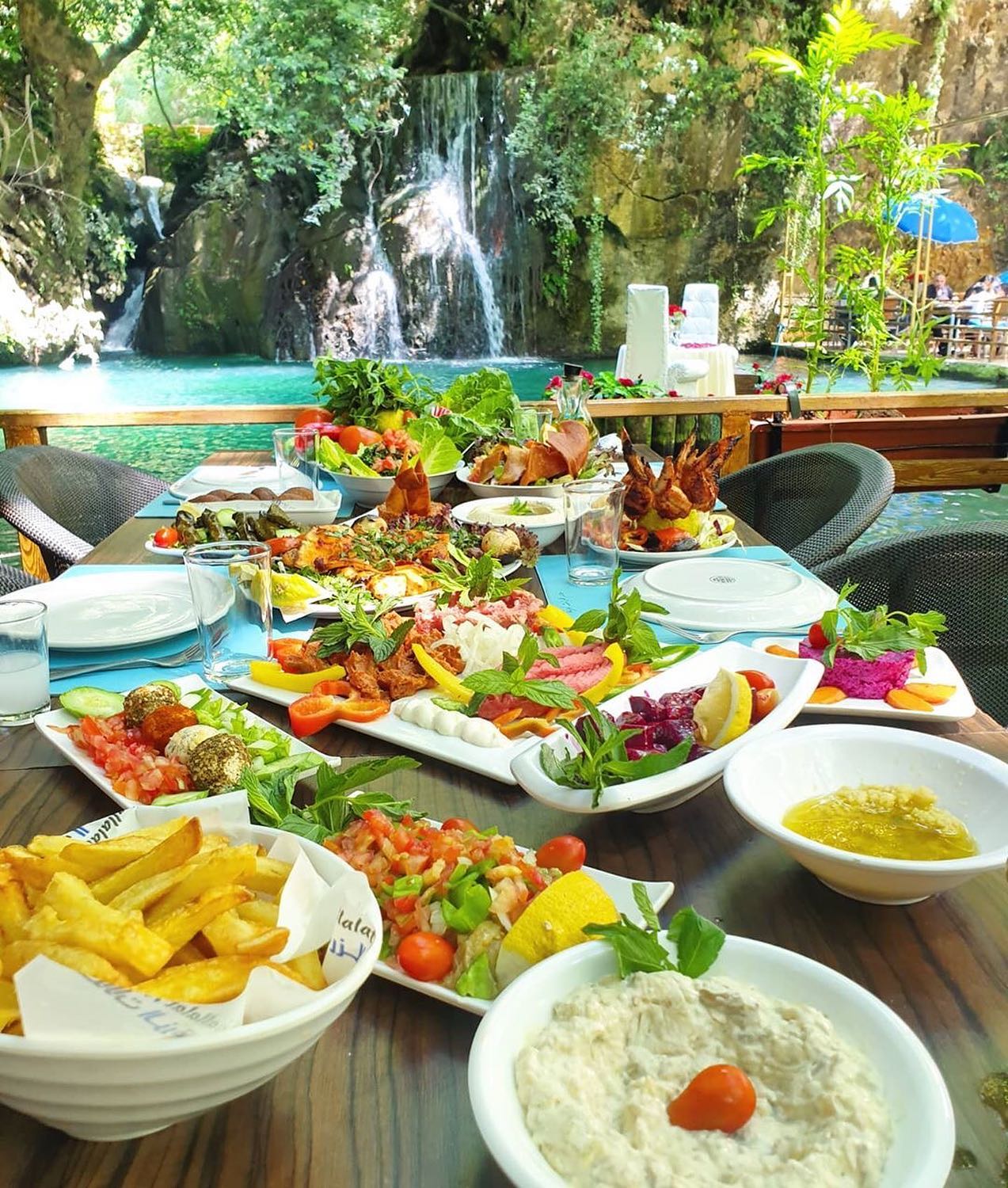 Shallalat Al Zarka - Lebanon Tourism Guide