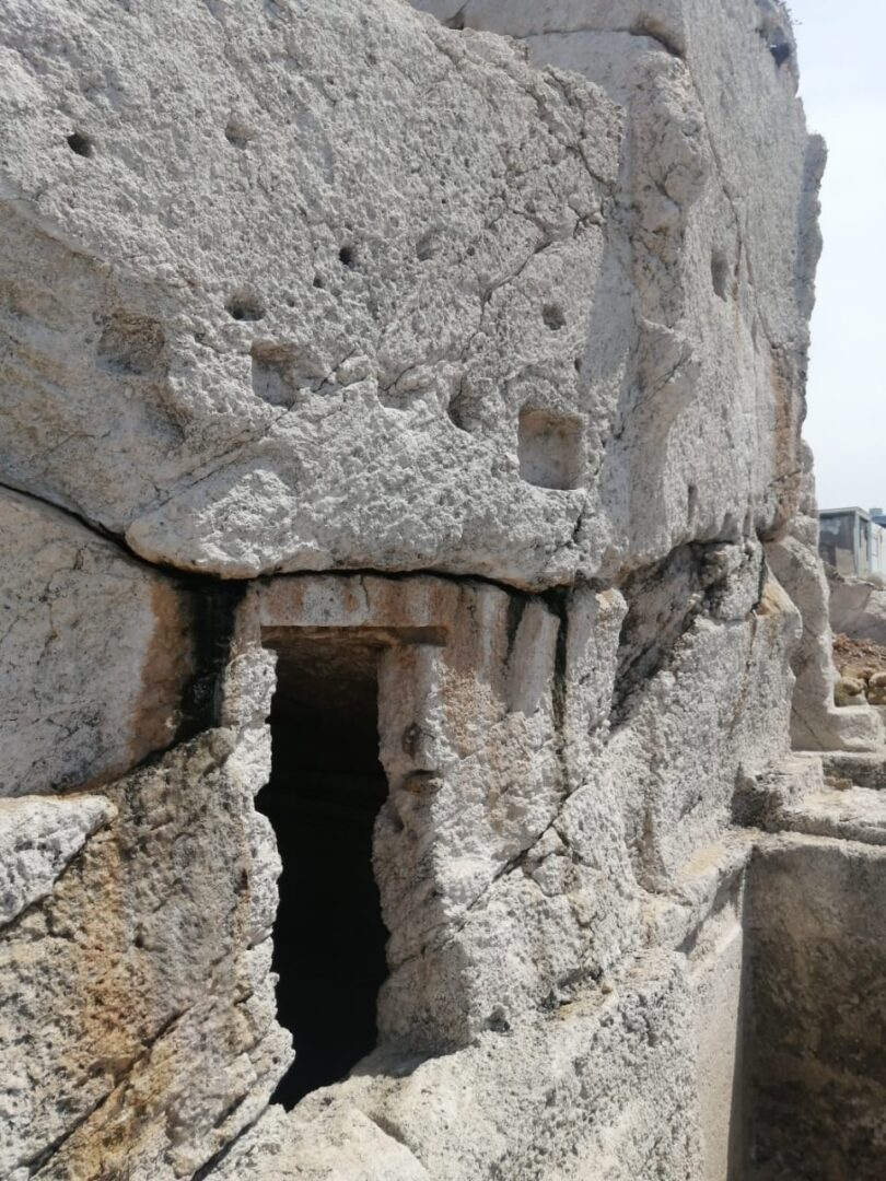 Anfeh phoenician Trench & Castle - Lebanon Tourism Guide