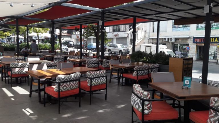 ahwak cafe resto broumana brumana, met, lebanon